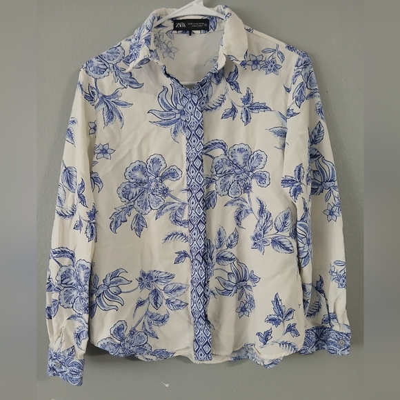 Zara | Tops | Zara Cream And Blue Floral Shirt | Poshmark